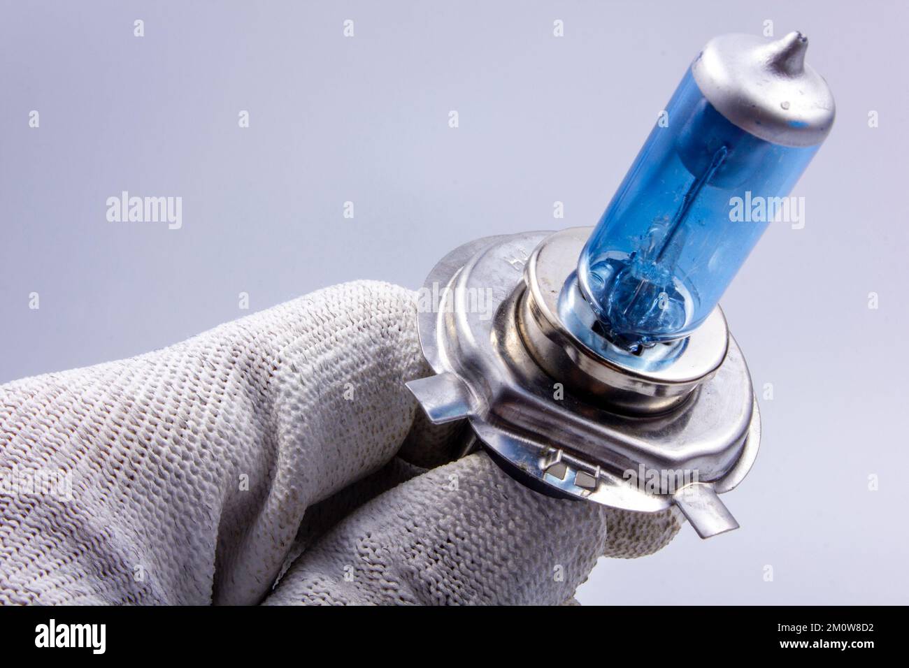 Old broken car hi-res stock photography and images - Alamy