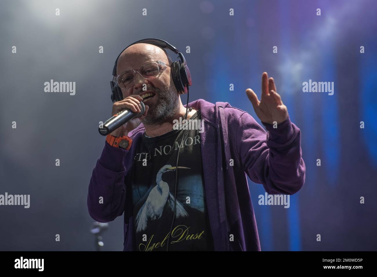 Galati, Romania - September 17, 2022: Artist Dan Amariei from Omul cu ...