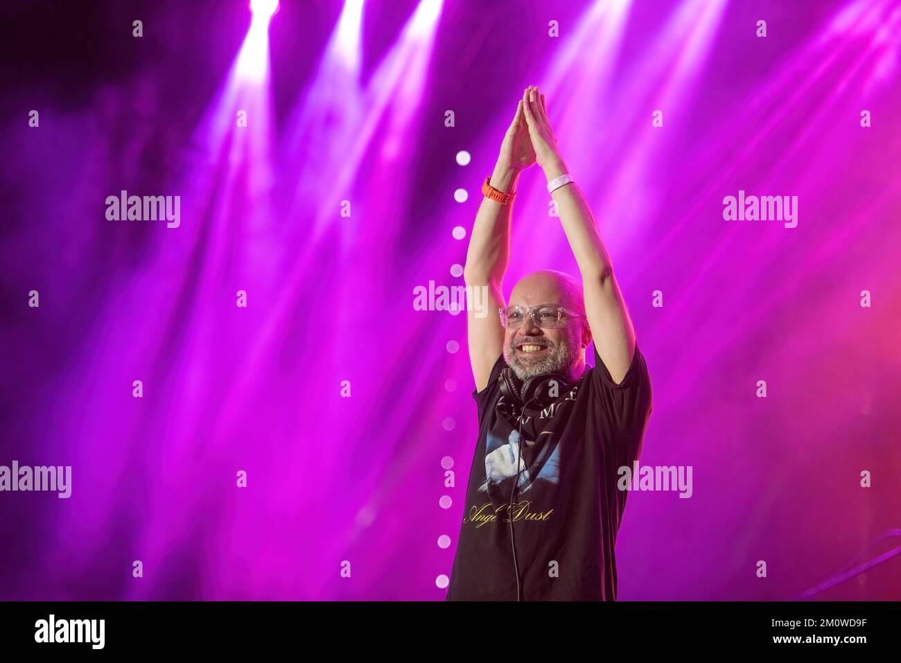 Galati, Romania - September 17, 2022: Artist Dan Amariei from Omul cu ...
