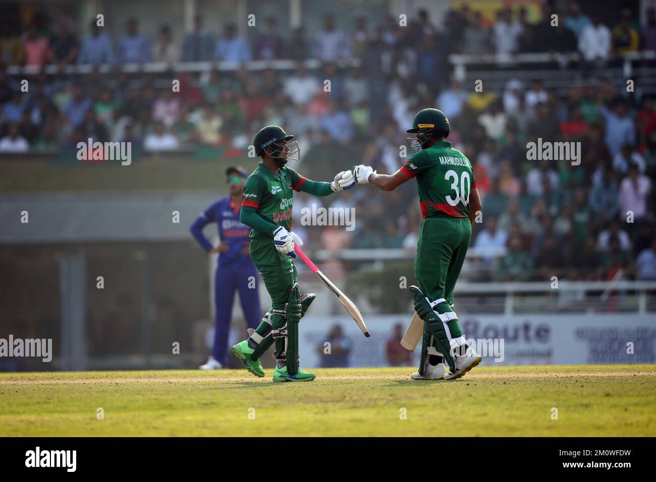 Mahmudullah and Mehedy Hasan Miraz run between wicket during Bangladesh ...