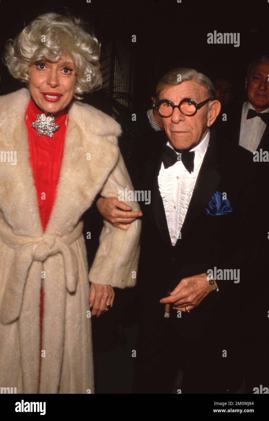 George Burns with Carol Channing at a Tribute to Johnny Carson January ...