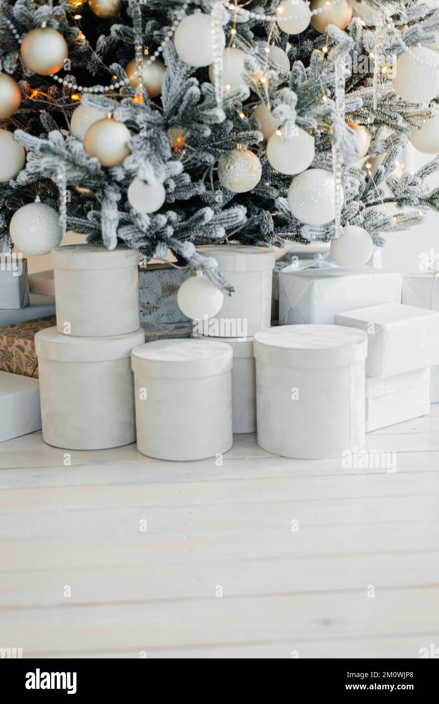 Beautiful boxes hi-res stock photography and images - Alamy