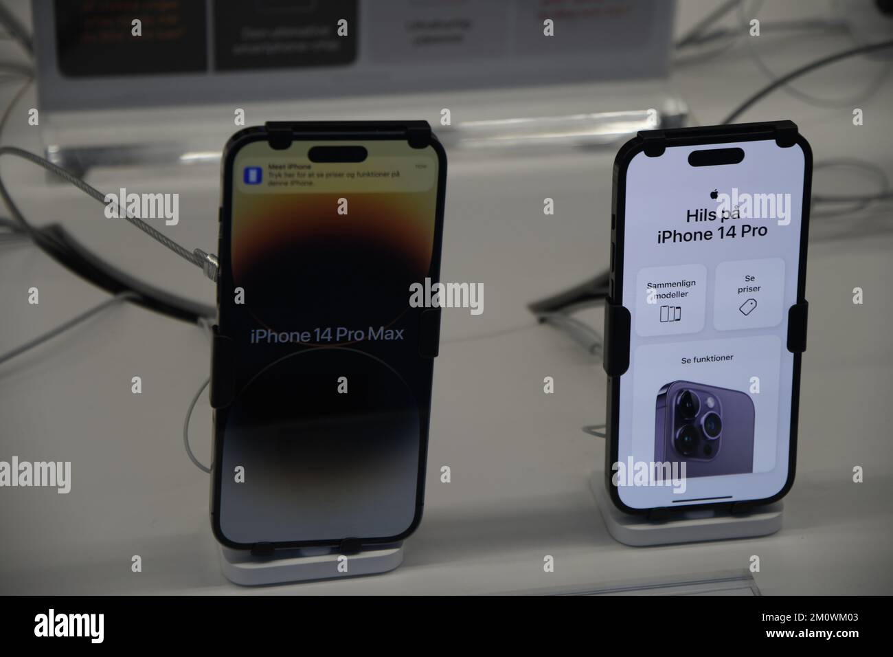 Copenhagen /Denmmark/08 December 2022/.apple iphone 1½4pro masin store ...