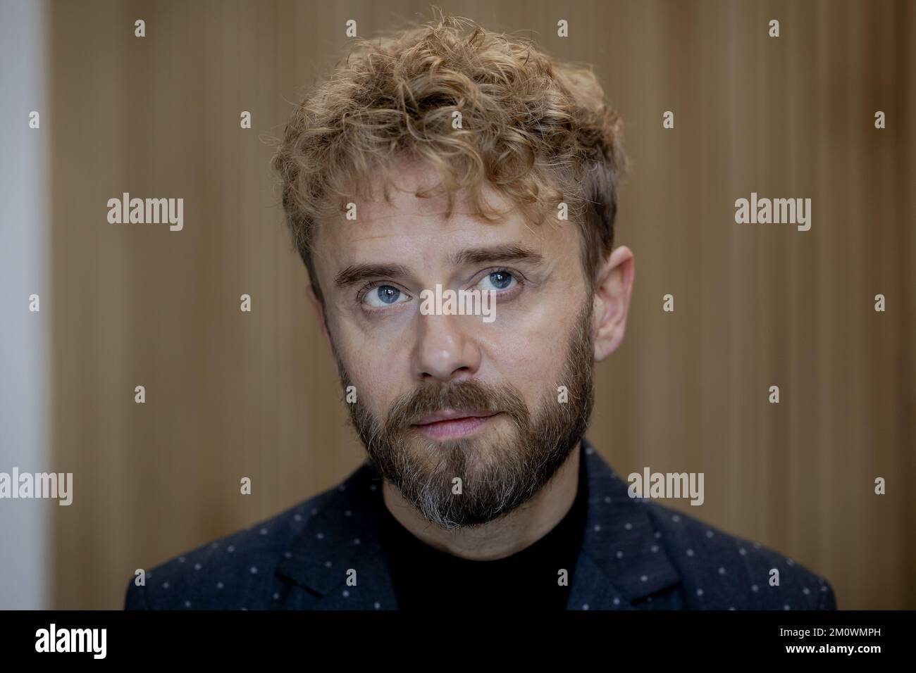 UTRECHT - Portrait of singer Wouter Hamel. ANP ROBIN VAN LONKHUIJSEN ...