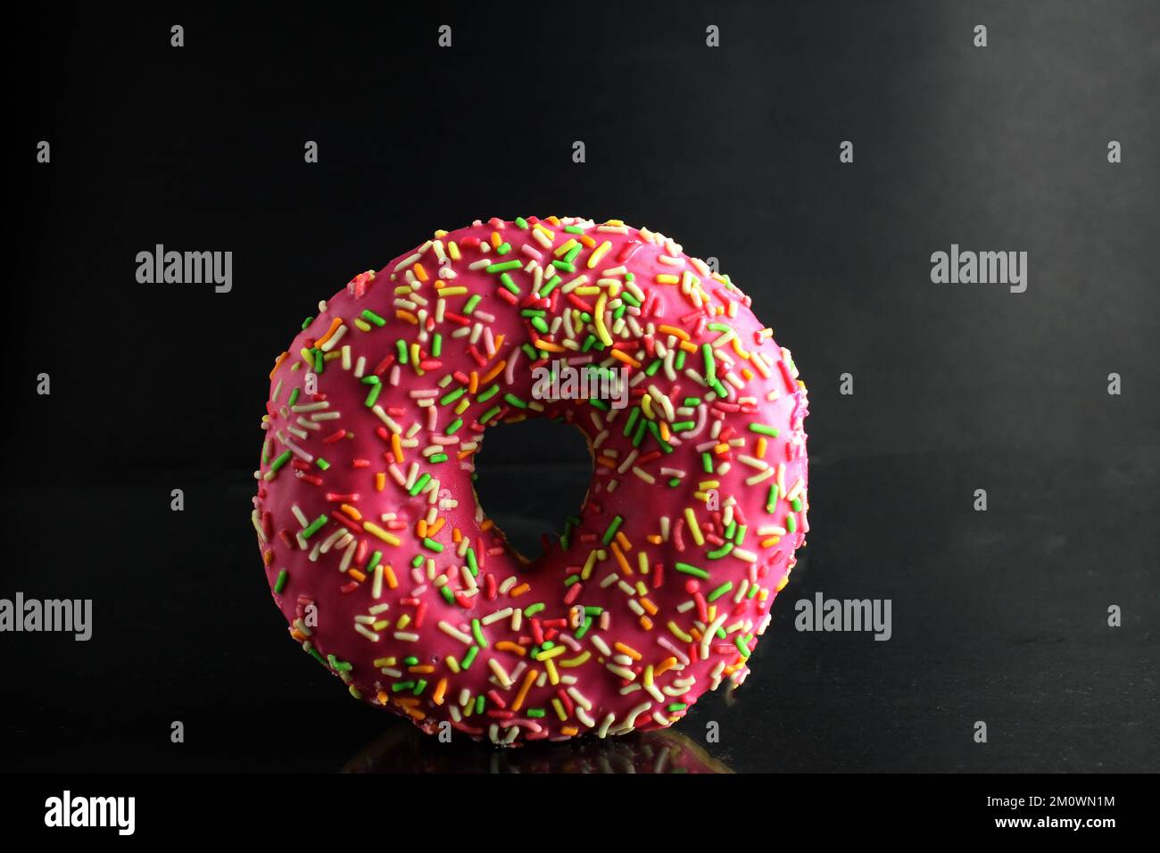Food donat hi-res stock photography and images - Alamy
