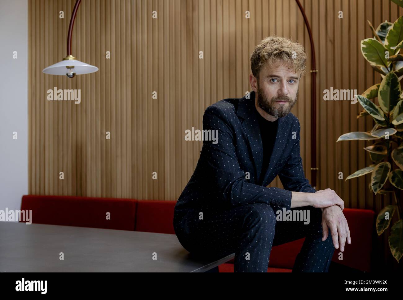 UTRECHT - Portrait of singer Wouter Hamel. ANP ROBIN VAN LONKHUIJSEN ...