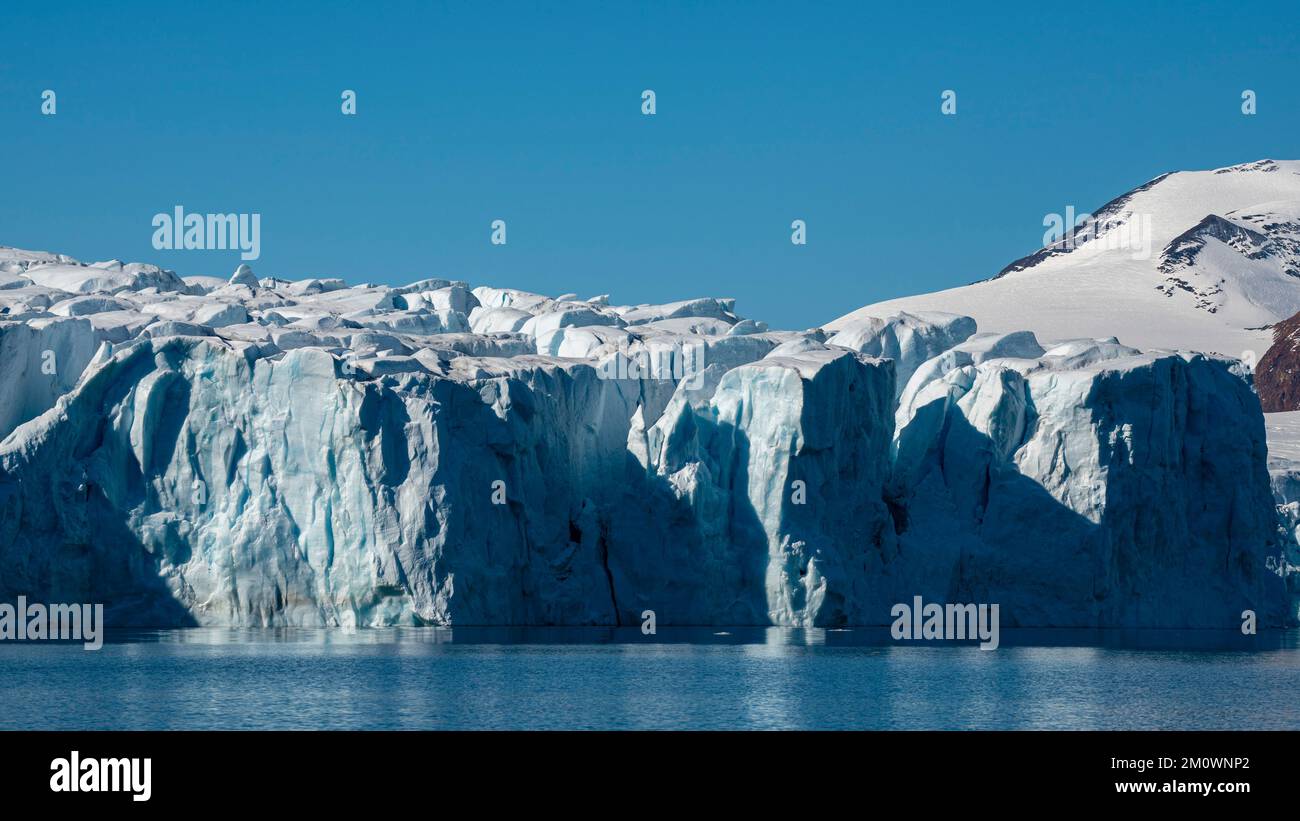 Larsen inlet hi-res stock photography and images - Alamy