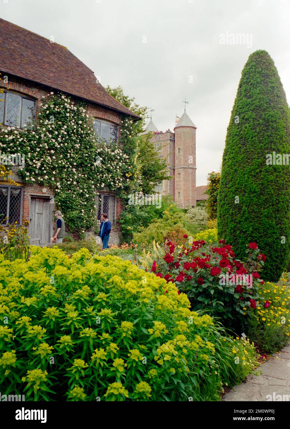 Sissinghurst garden of eden hi-res stock photography and images - Alamy