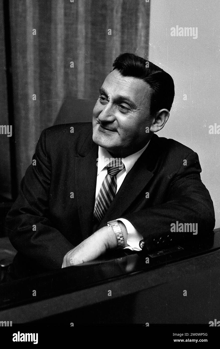Richard Tucker, American tenor, during a press interview in Buenos ...