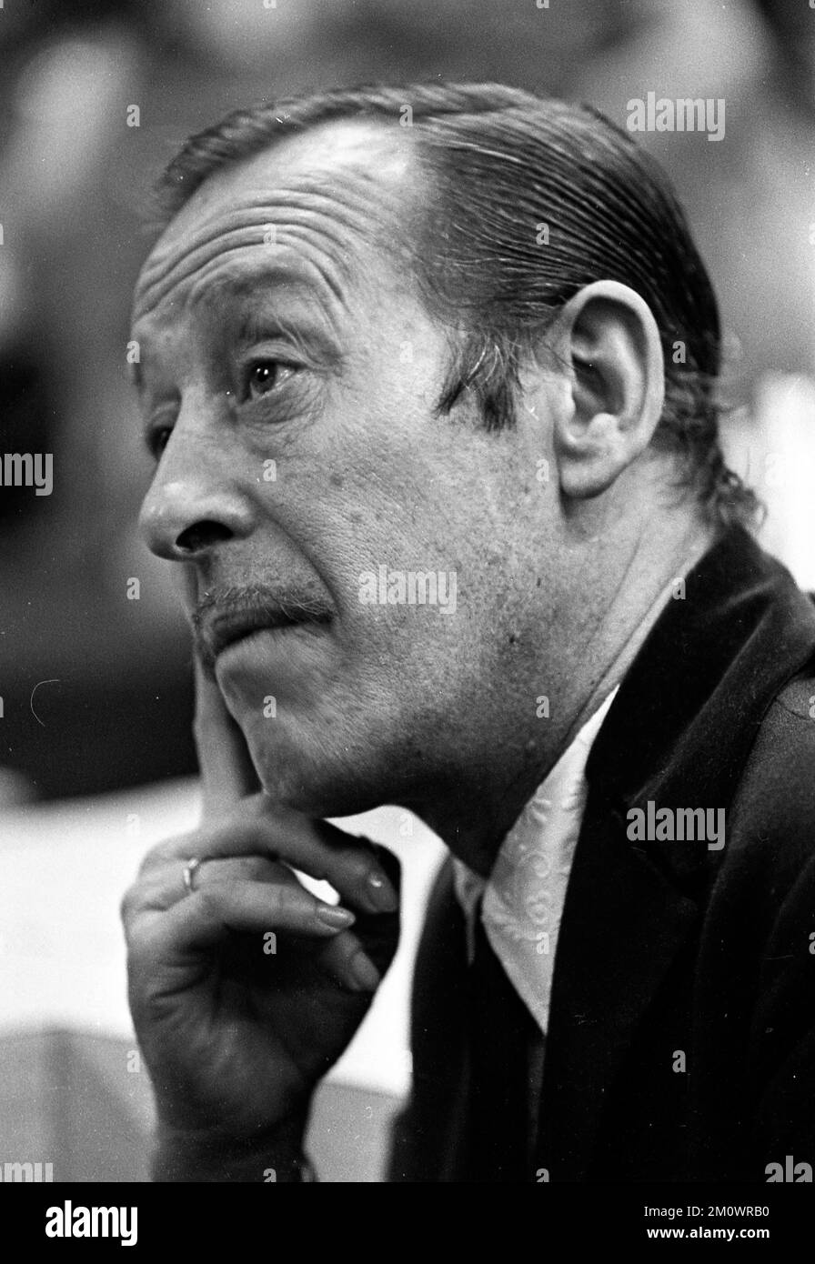 Roberto Goyeneche, Argentine tango singer, Buenos Aires, Argentina ...