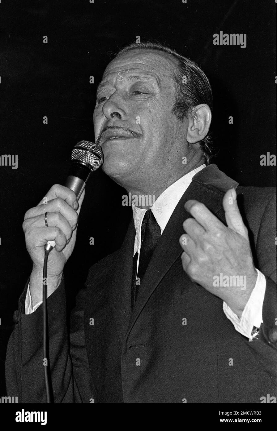Roberto Goyeneche, Argentine tango singer, Buenos Aires, Argentina ...