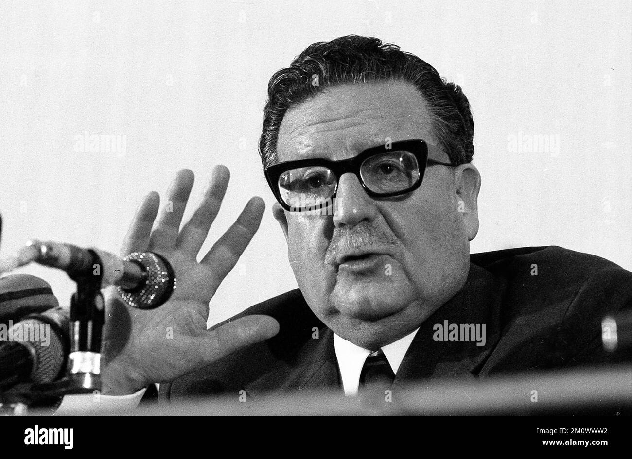 Salvador allende pinochet 1973 hi-res stock photography and images - Alamy