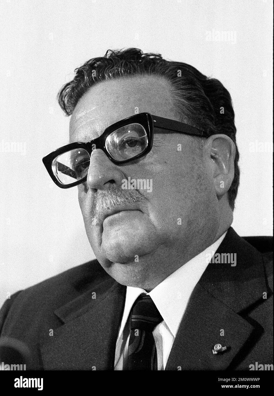 Salvador allende pinochet 1973 hi-res stock photography and images - Alamy