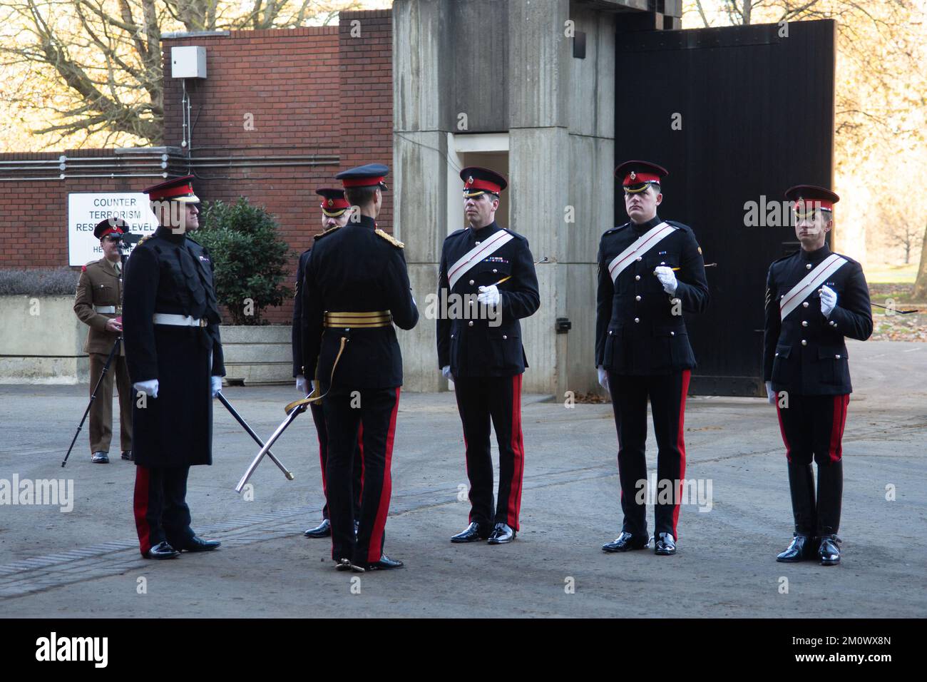 London, UK. 8th Dec, 2022. Household Cavalry Pass Out Parade of ...