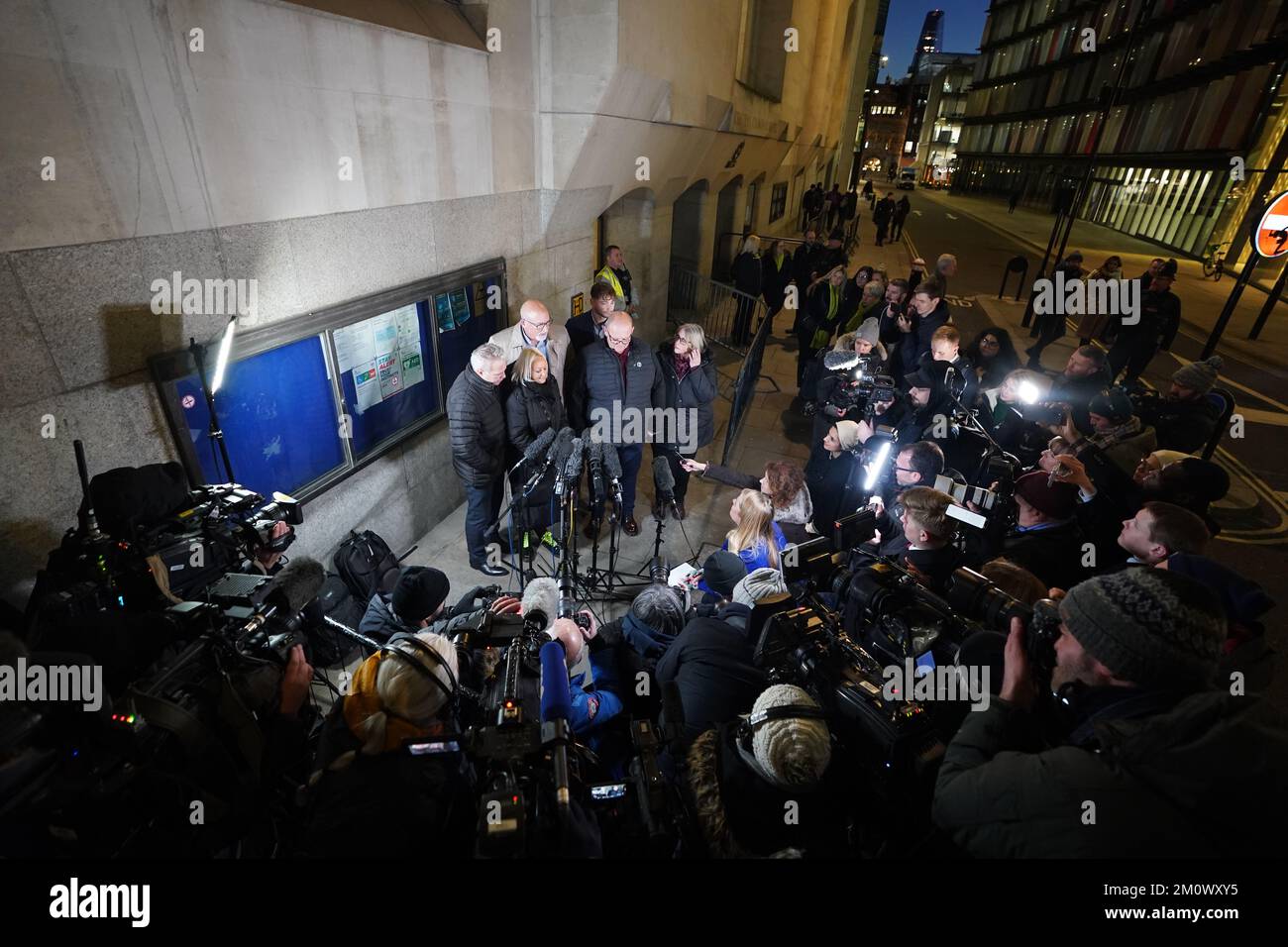 Tim dunn father and tracey dunn stepmother hi-res stock photography and ...