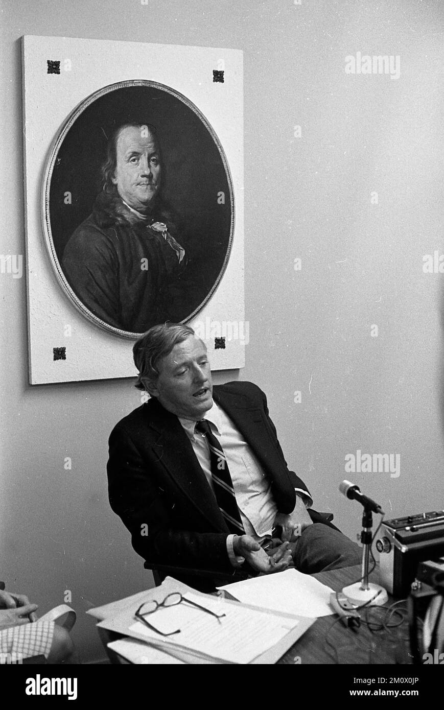 American political commentator hi-res stock photography and images - Alamy