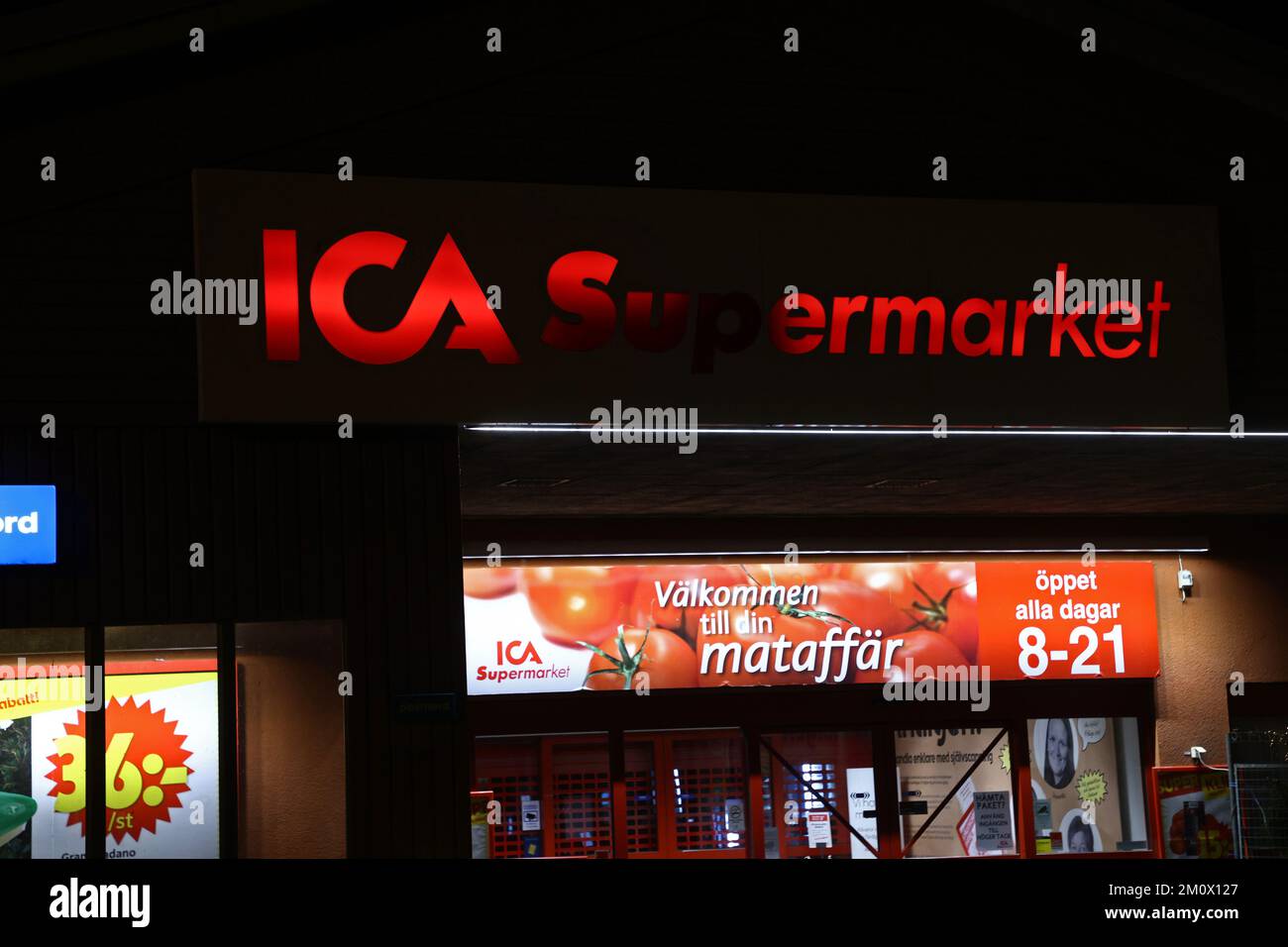 A Ica grocery store Stock Photo - Alamy