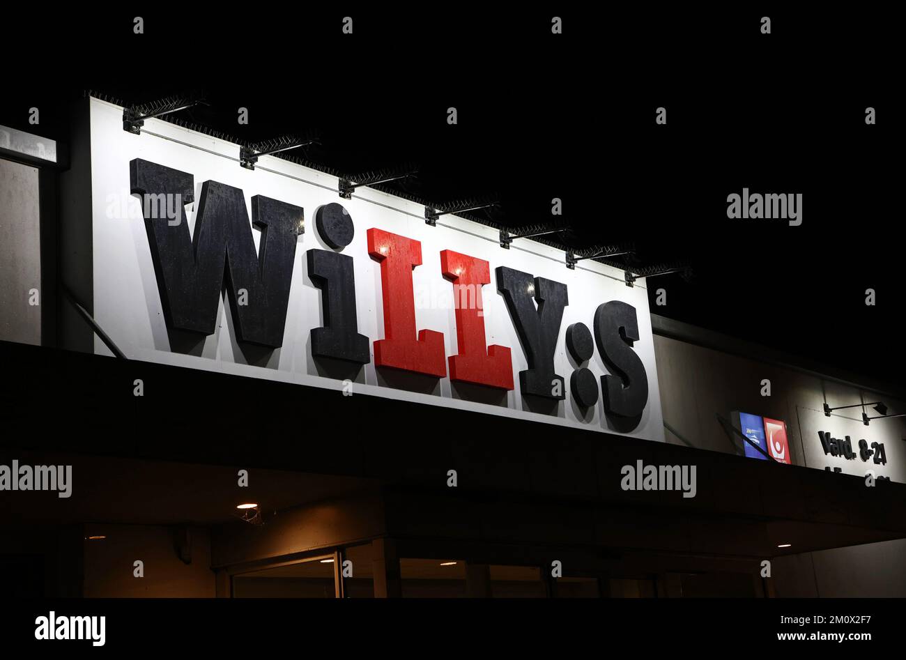 Willys grocery store Stock Photo - Alamy