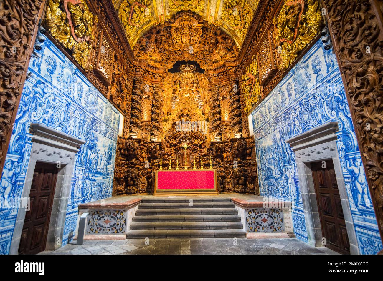 Beautiful carved altair, largest in Portugal, College Jesuit church ...