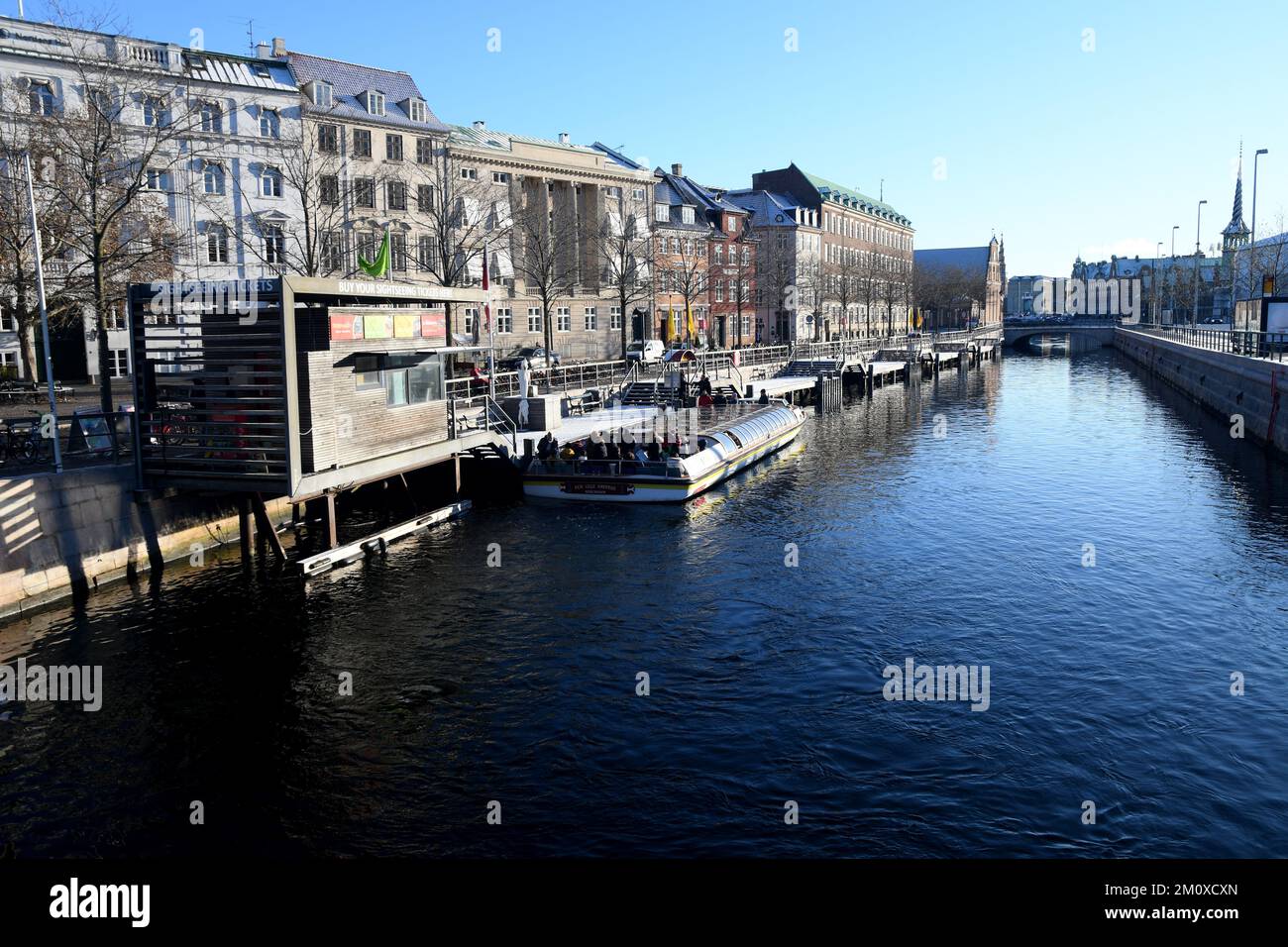 Copenhagen/Denmark/08 December 2022/ Winter tourists boarding on Canal ...