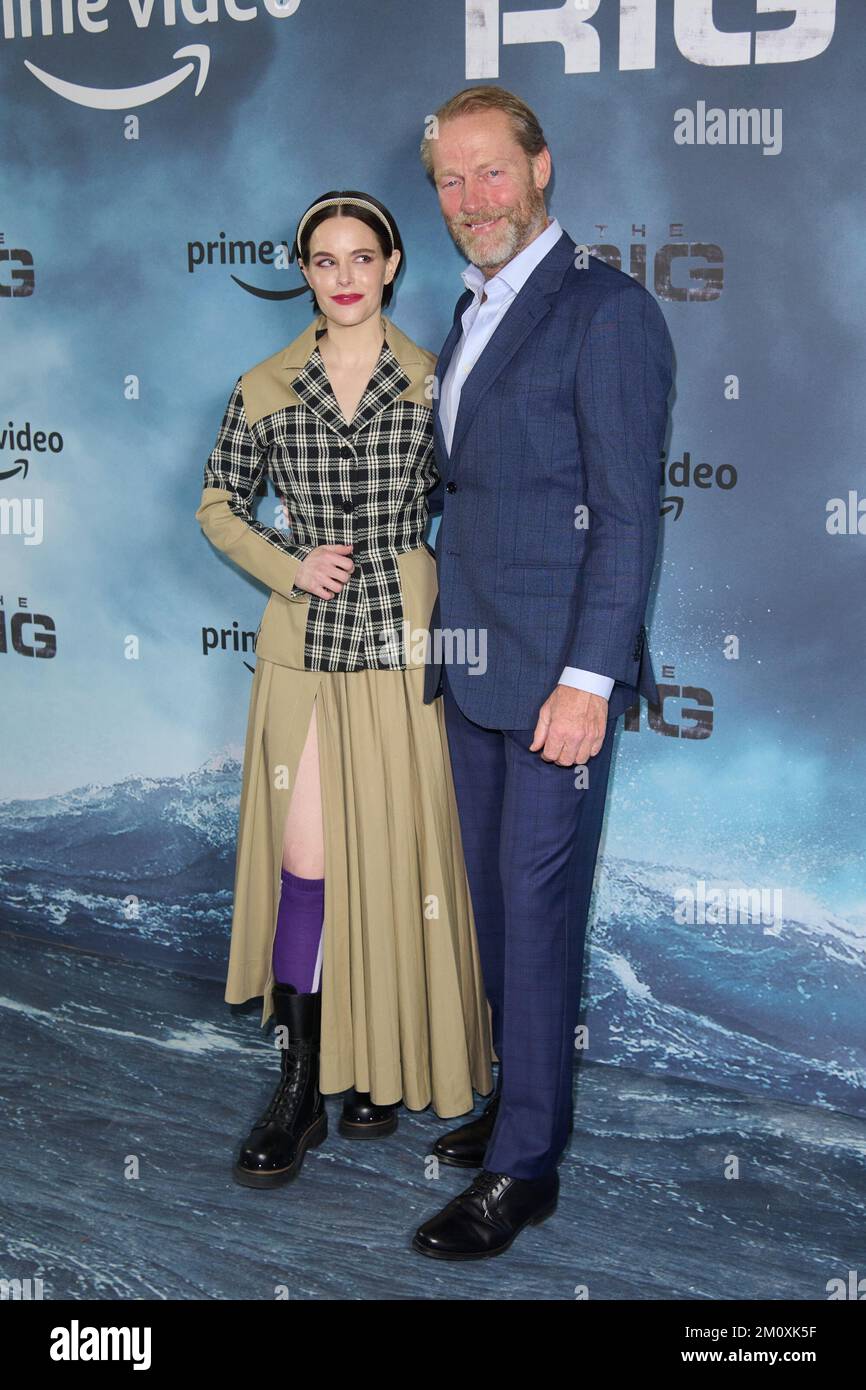 London, UK . 8 December, 2022 . Emily Hampshire and Iain Glen pictured ...