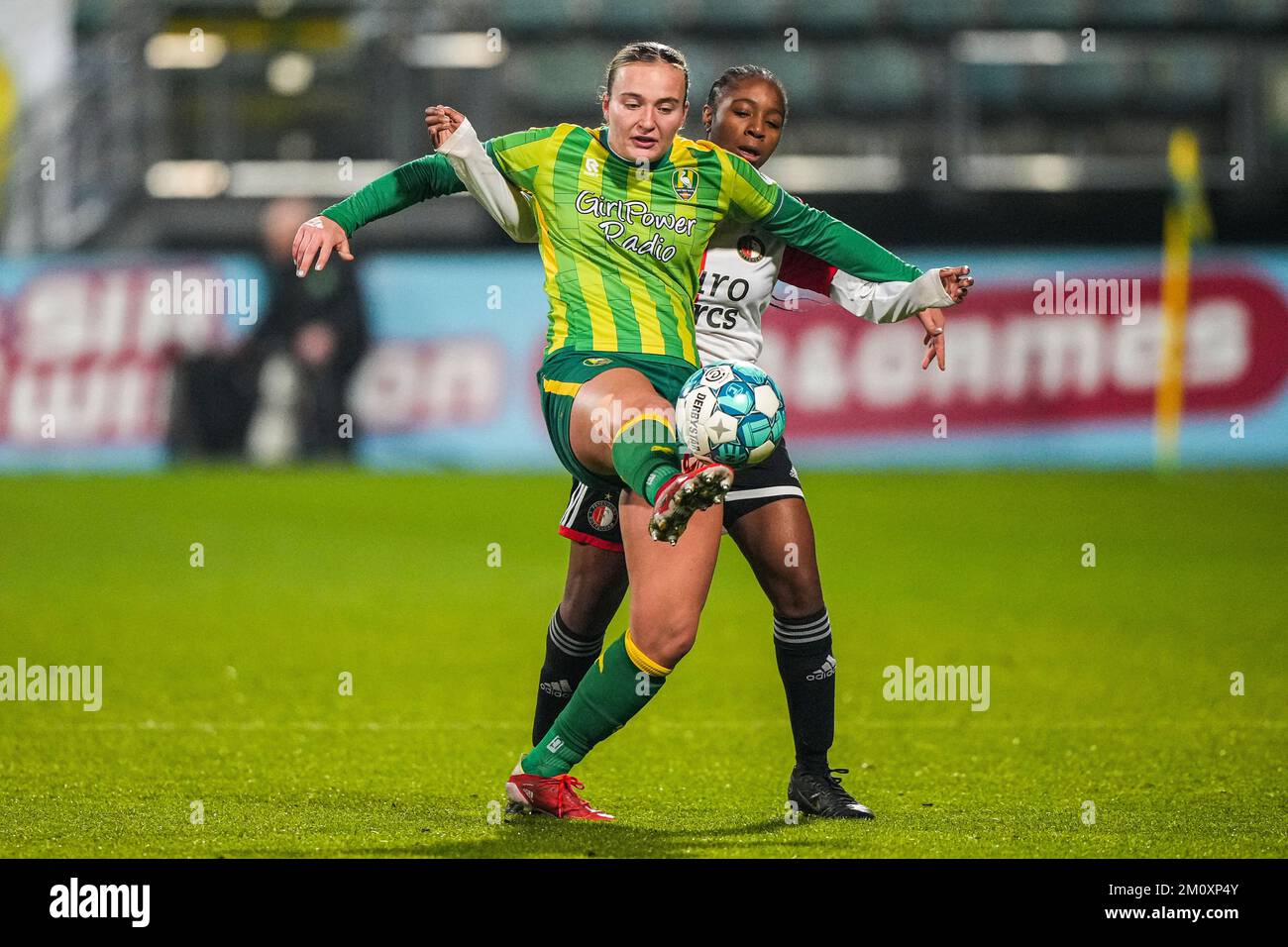 Lobke loonen of ado den haag vrouwen hi-res stock photography and ...