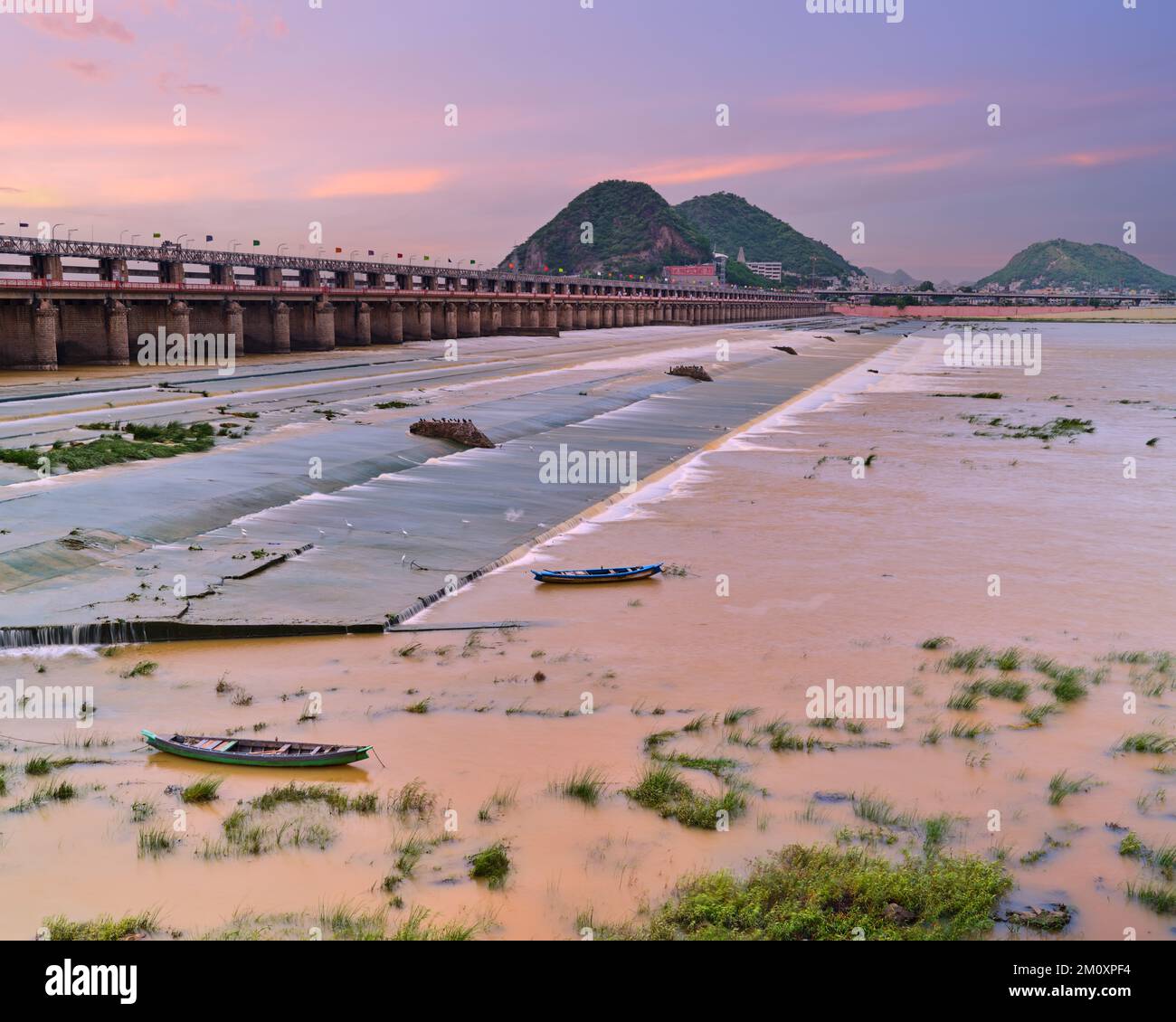 Prakasam barrage hi-res stock photography and images - Alamy