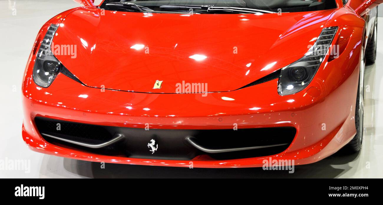 Ferrari logo in chrome hi-res stock photography and images - Alamy