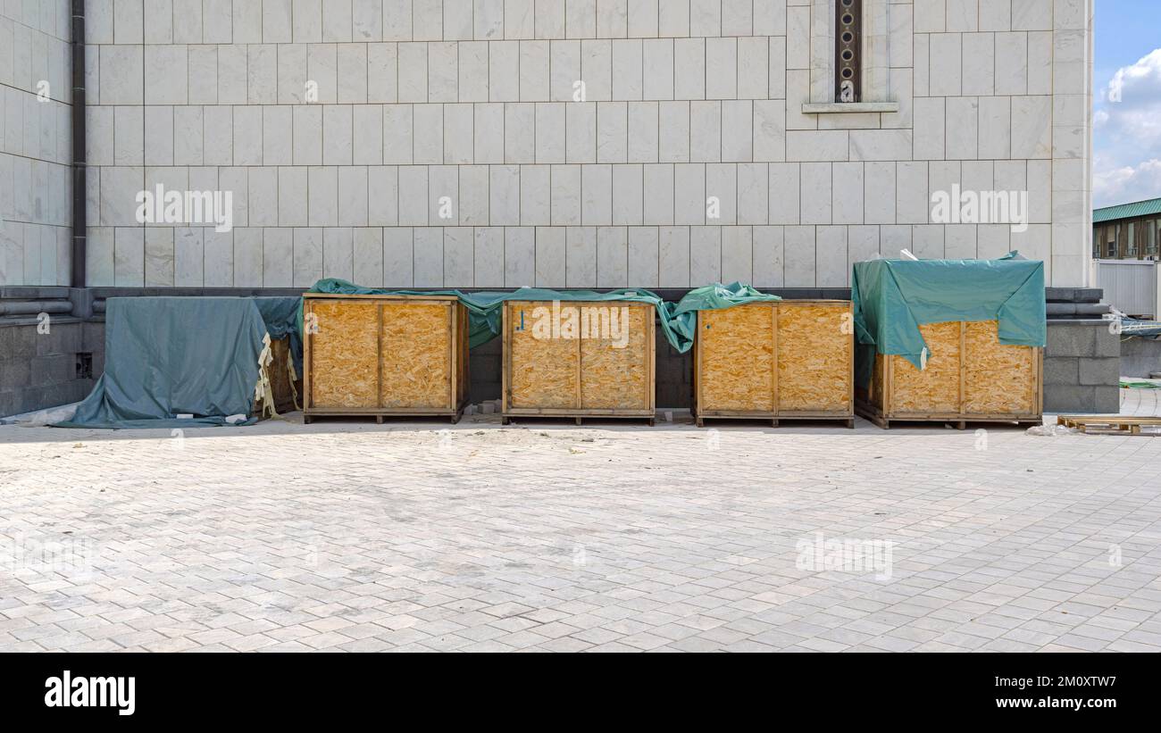 Wooden cargo box tarpaulin hi-res stock photography and images - Alamy