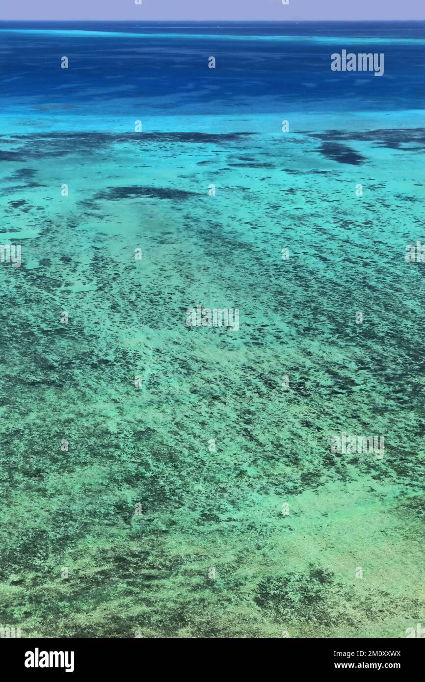 326 Aerial view of the shallow water-covered Opal Reef on the Great ...