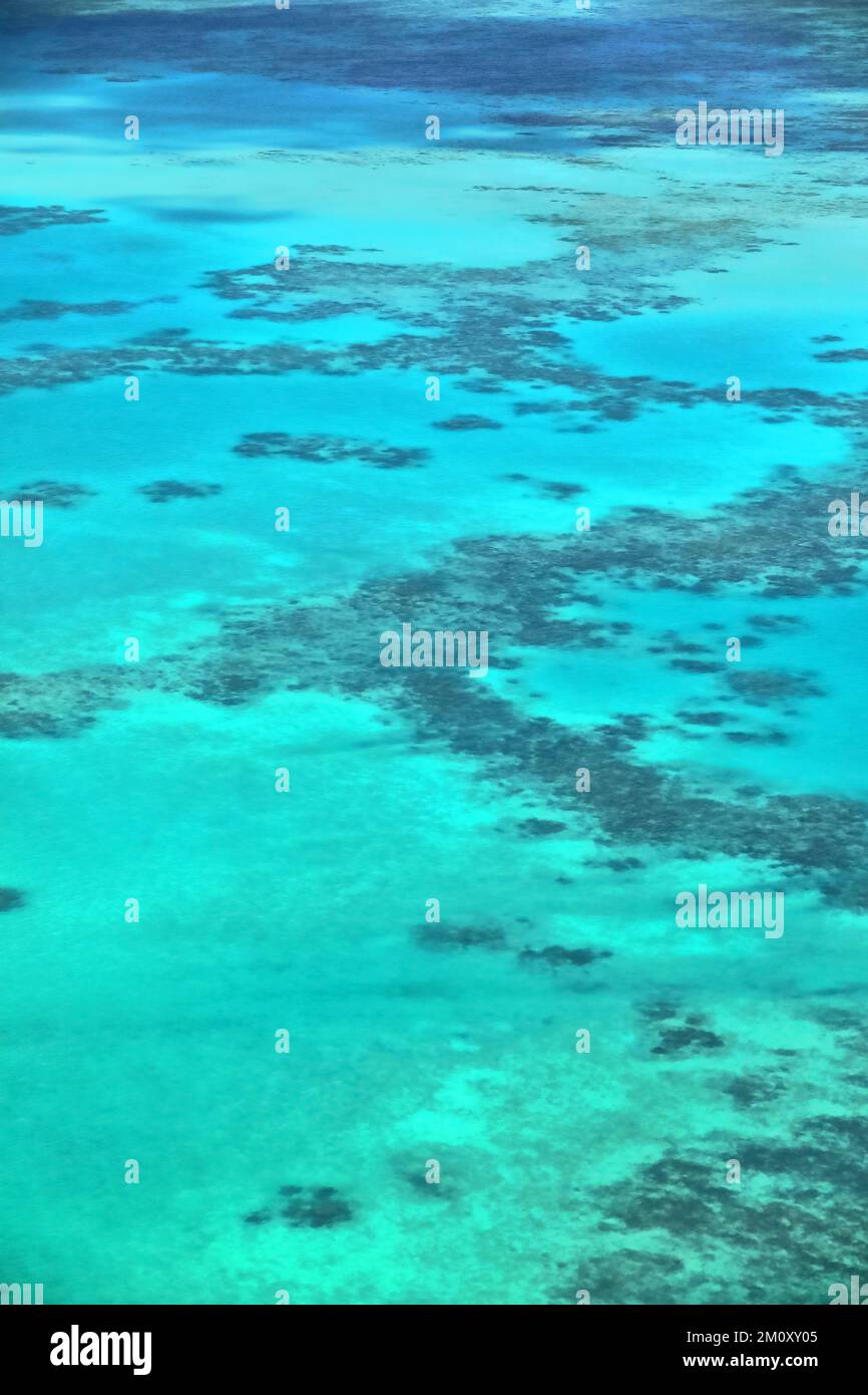 329 Aerial view of the shallow water-covered Opal Reef on the Great ...