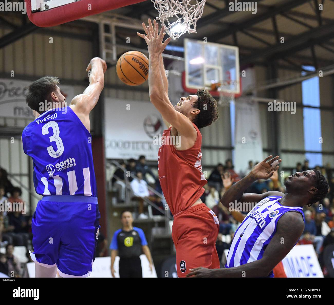 Funchal, 12/08/2022 - Basketball – League Championship – CAB Madeira-FC ...