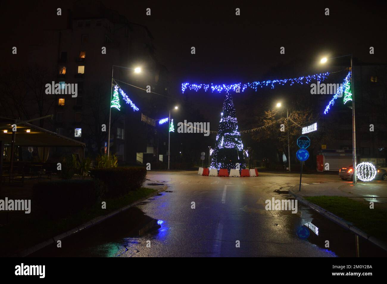 Decorative elements for decorating the promenade, street intersections ...