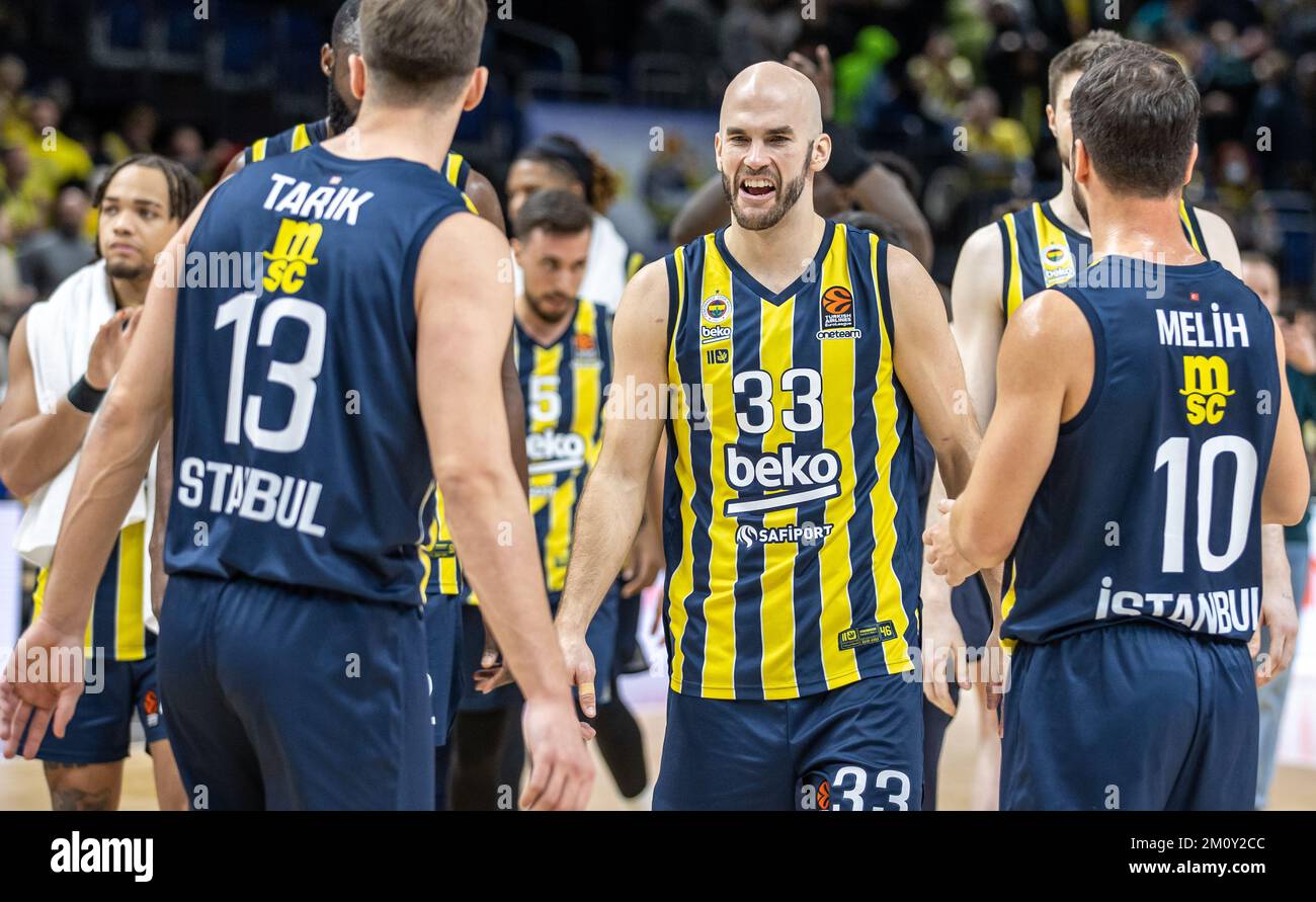 Fenerbahce basketball 2022 hi-res stock photography and images - Alamy