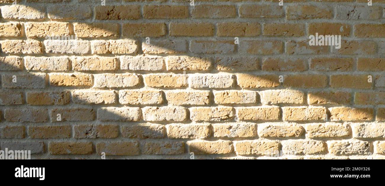 Brick walls and daylight, old brick walls texture and daylight, grunge ...