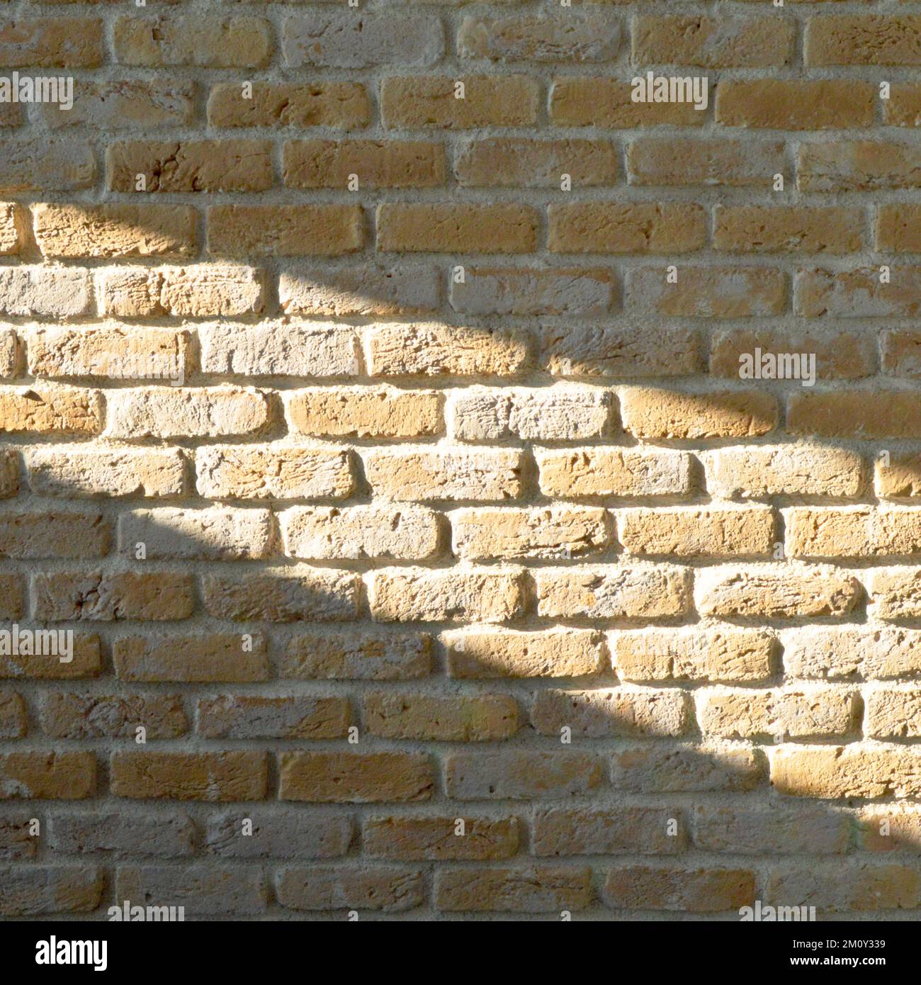 Brick walls and daylight, old brick walls texture and daylight, grunge ...