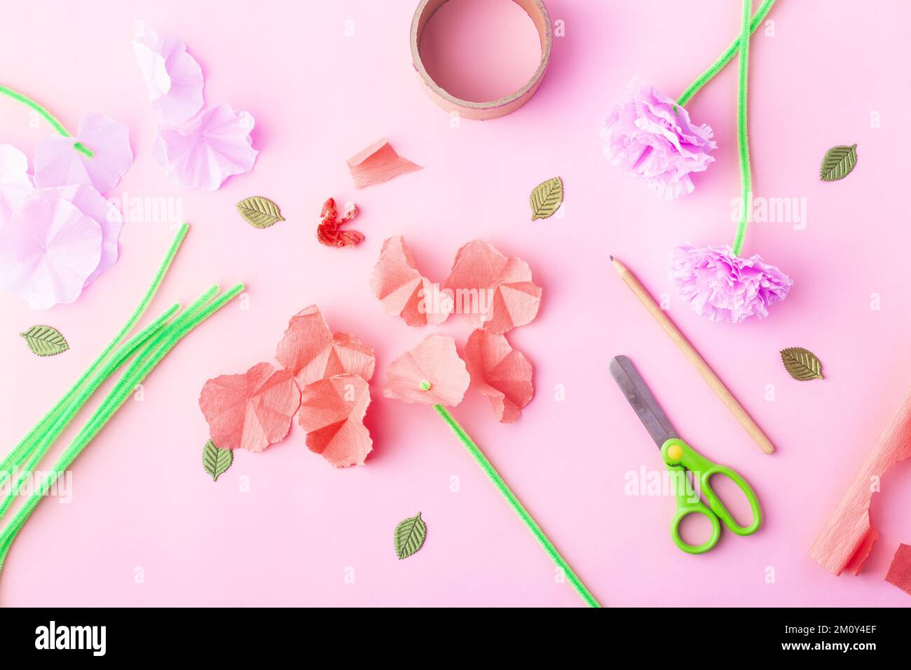 Easy paper flowers craft for kids. Mother's day. Happy birthday Stock ...