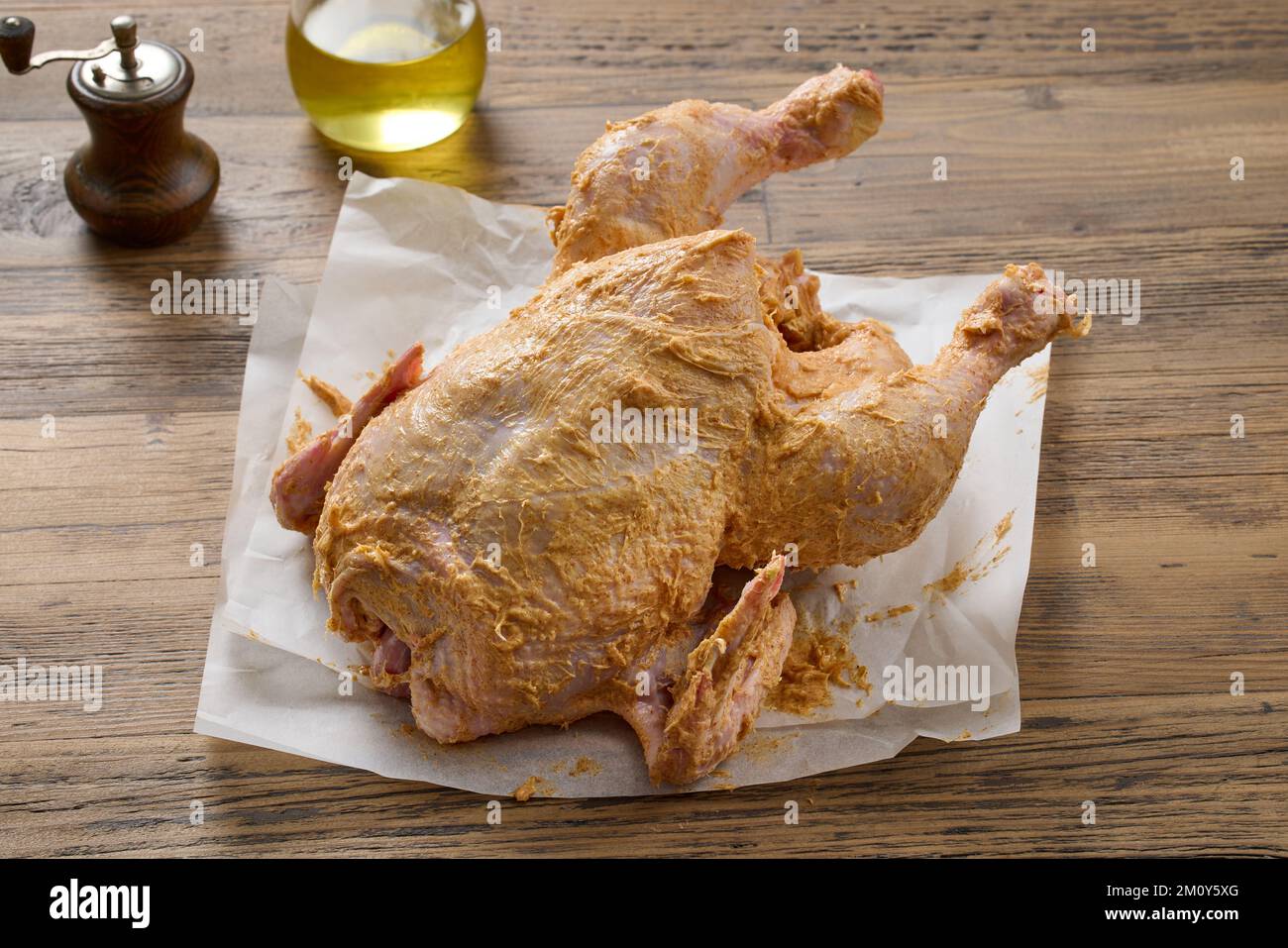 Whole roast chicken covered hi-res stock photography and images - Alamy