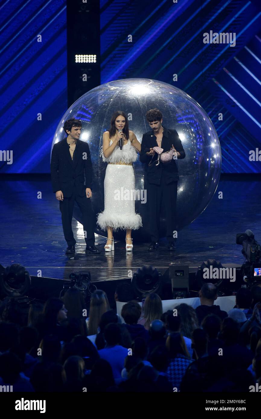 Santi francesi x factor hi-res stock photography and images - Alamy