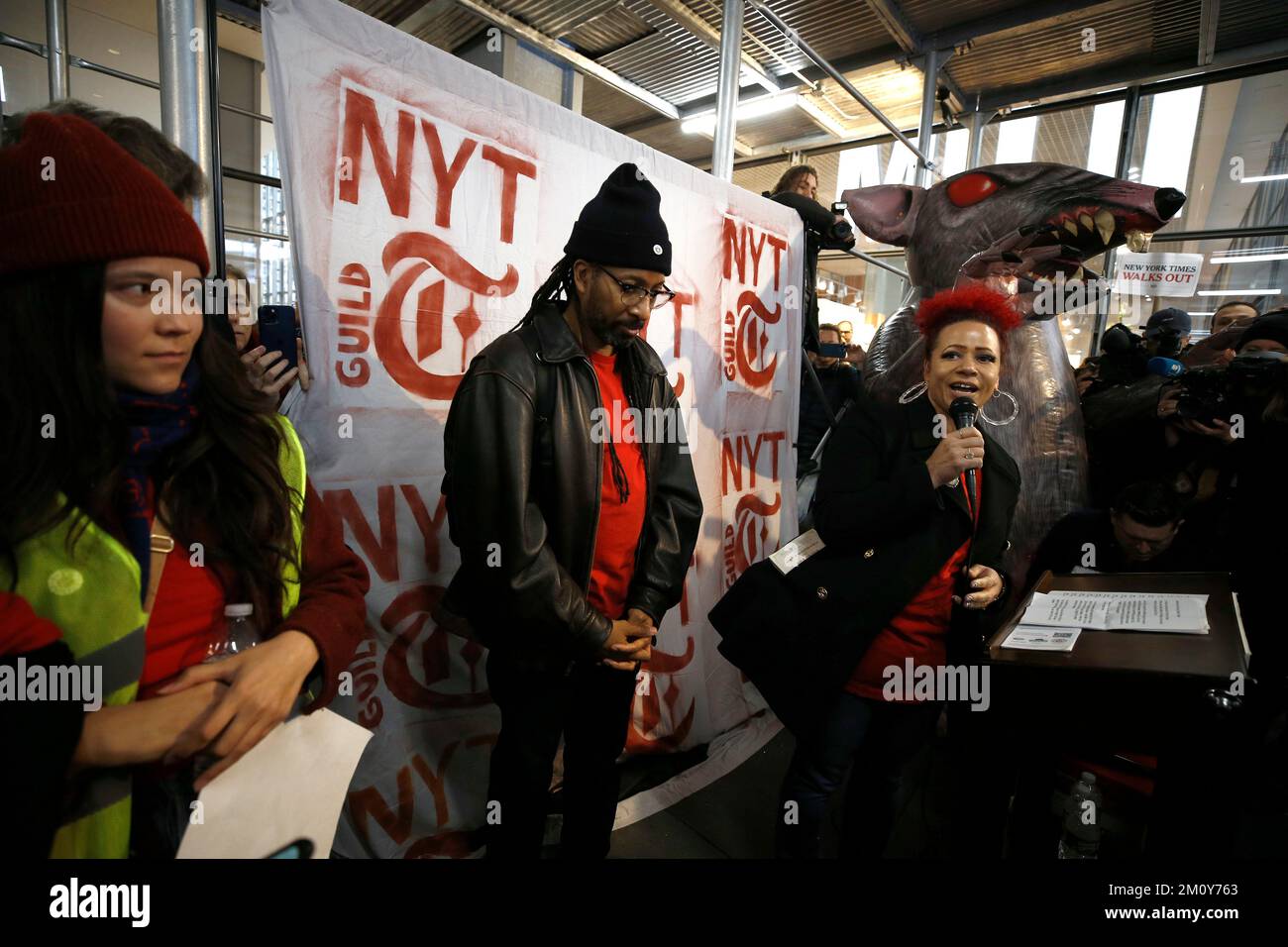 NYT unit chair for the NewsGuild Bill Baker and New York Times Magazine ...