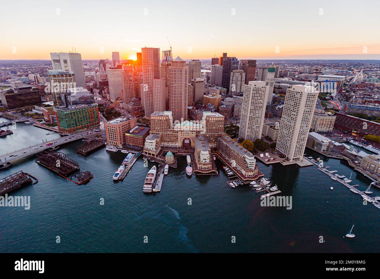 East boston hi-res stock photography and images - Alamy