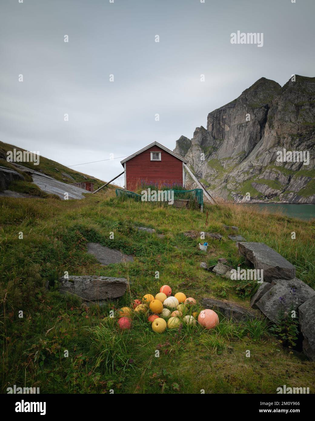 Red cabin at Bunes beach, Lofoten Islands, Norway Stock Photo - Alamy