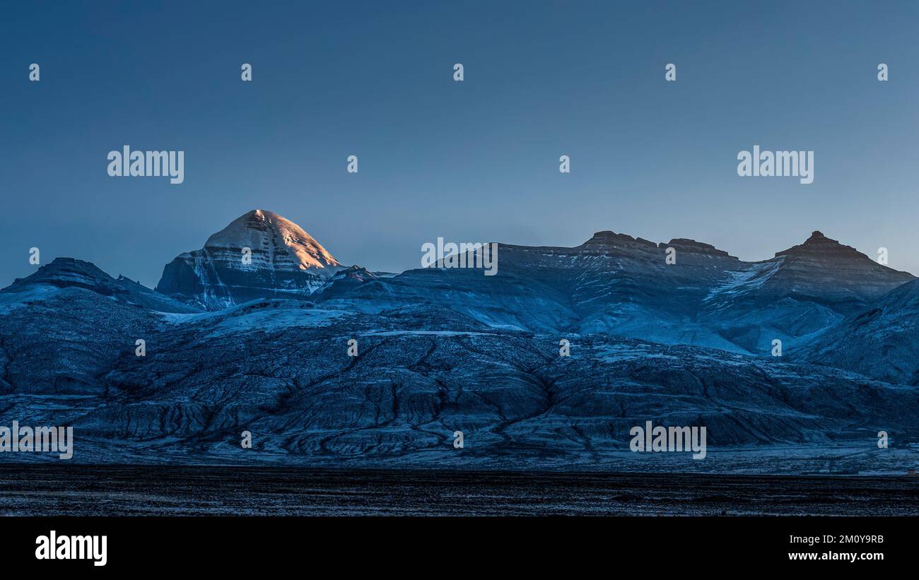 The sunrise of Mount Kailash in Taqin County, Ali Prefecture, Tibet ...