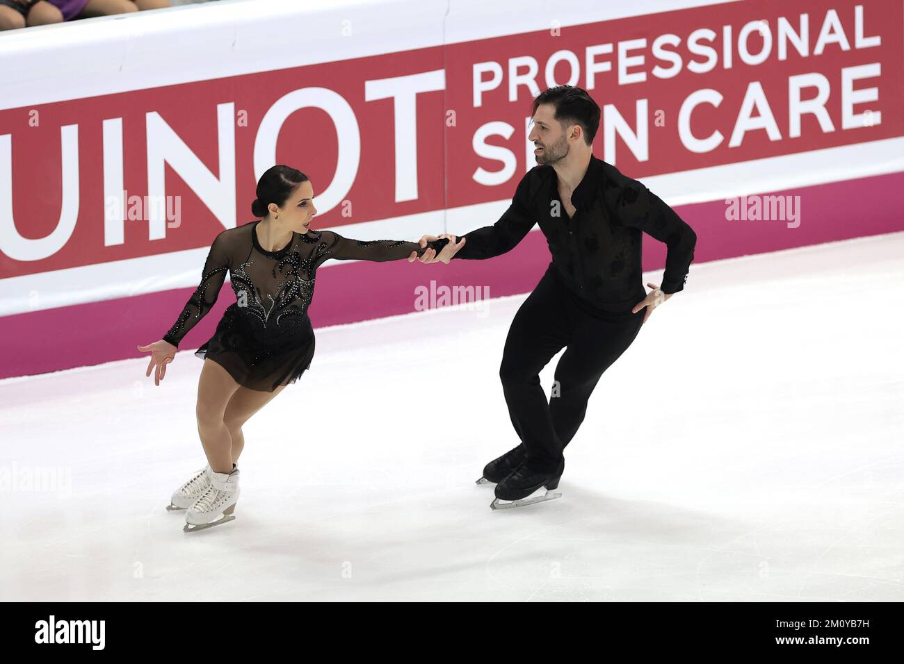 Turin, Italy, 8th December 2022. Deanna Stellato-Dudek and Maxime ...