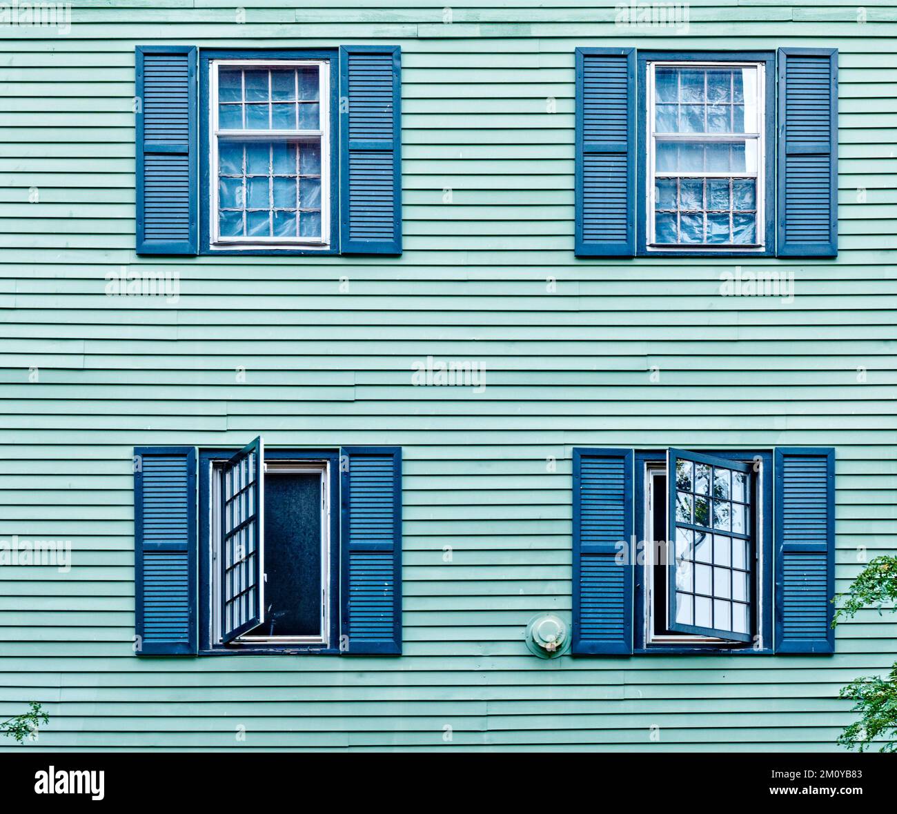 Plank house america hi-res stock photography and images - Alamy