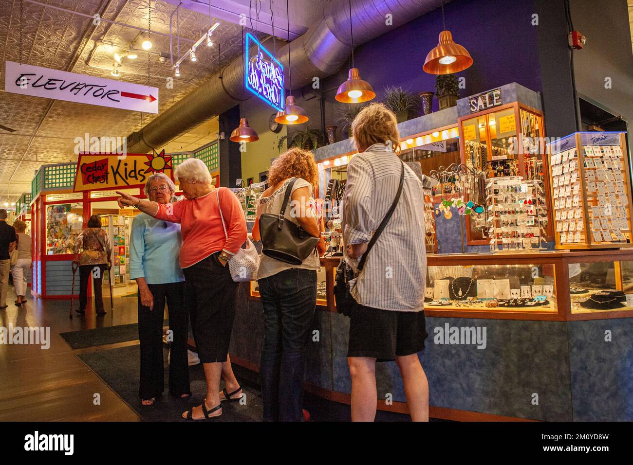 Inside shopping photos hi-res stock photography and images - Alamy
