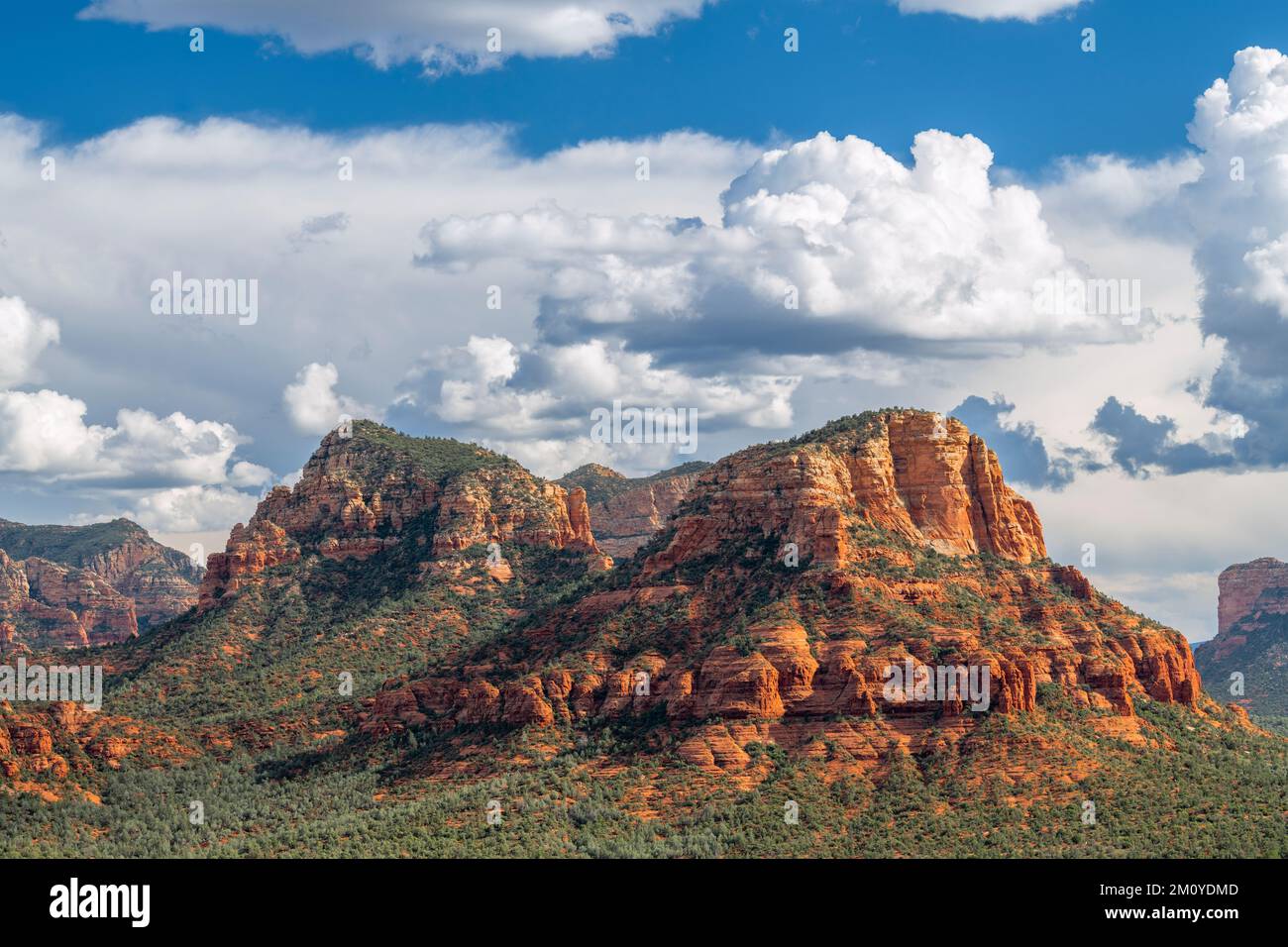 Twin Buttes at sunset, part of the Munds Mountain Wilderness, Arizona ...