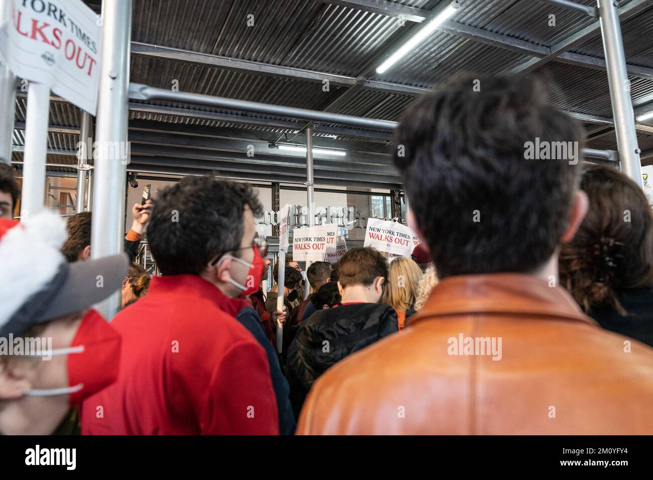 New York, New York, USA. 8th Dec, 2022. More than 1100 NewsGuild union ...