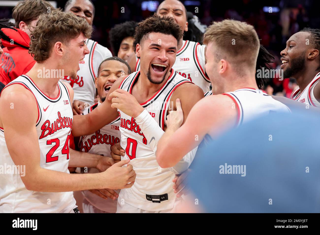 Columbus, Ohio, USA. 8th Dec, 2022. Ohio State Buckeyes guard Tanner ...