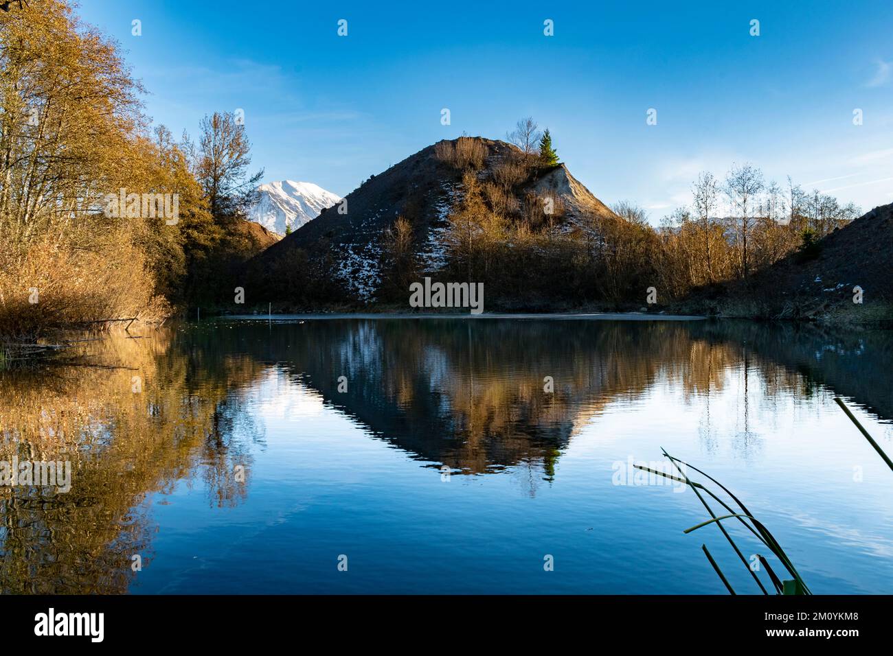 Calm mountain lake reflection mountains Stock Photo - Alamy